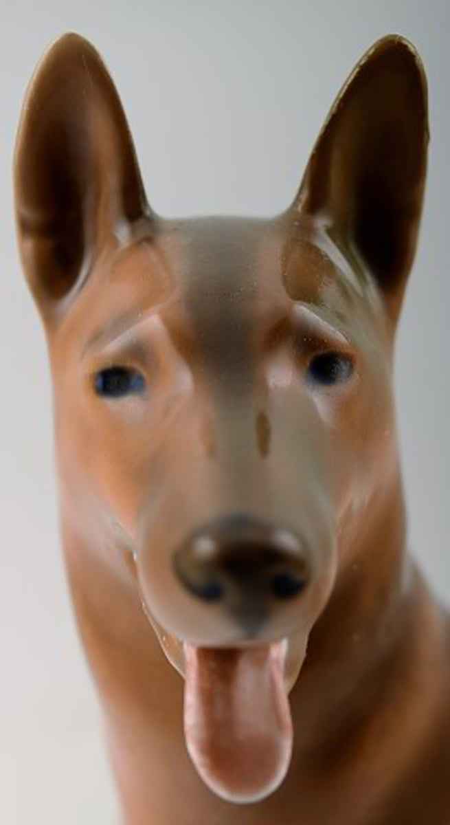 Royal Copenhagen. number 3261. German Shepherd. – L' ART COPENHAGEN
