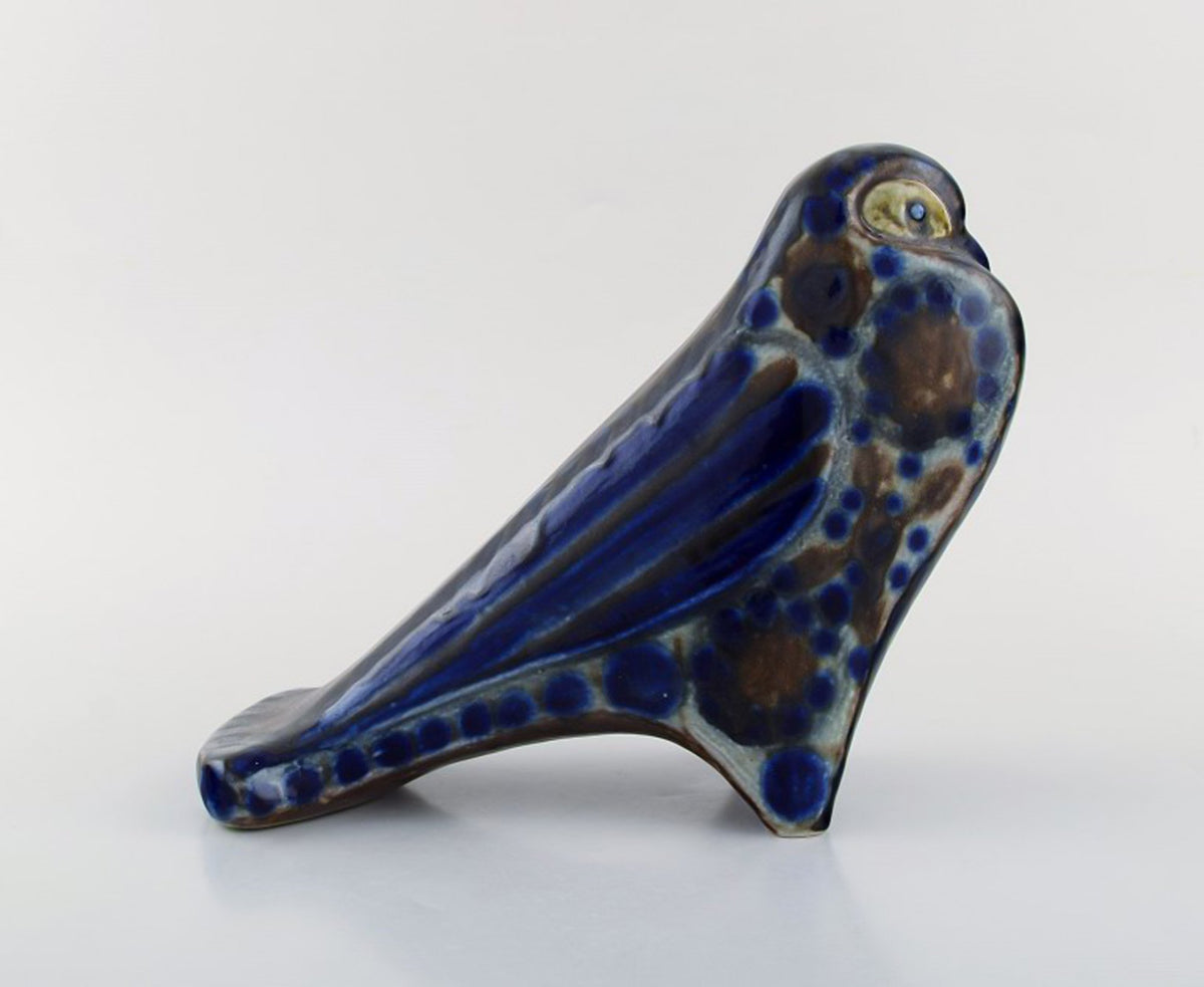 European studio ceramicist. Unique figure in glazed ceramic. Pigeon. C ...
